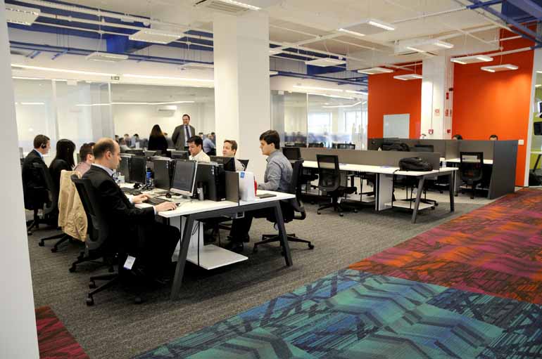 Com meta de gerar até 4 mil empregos, TCS inicia operações em Londrina