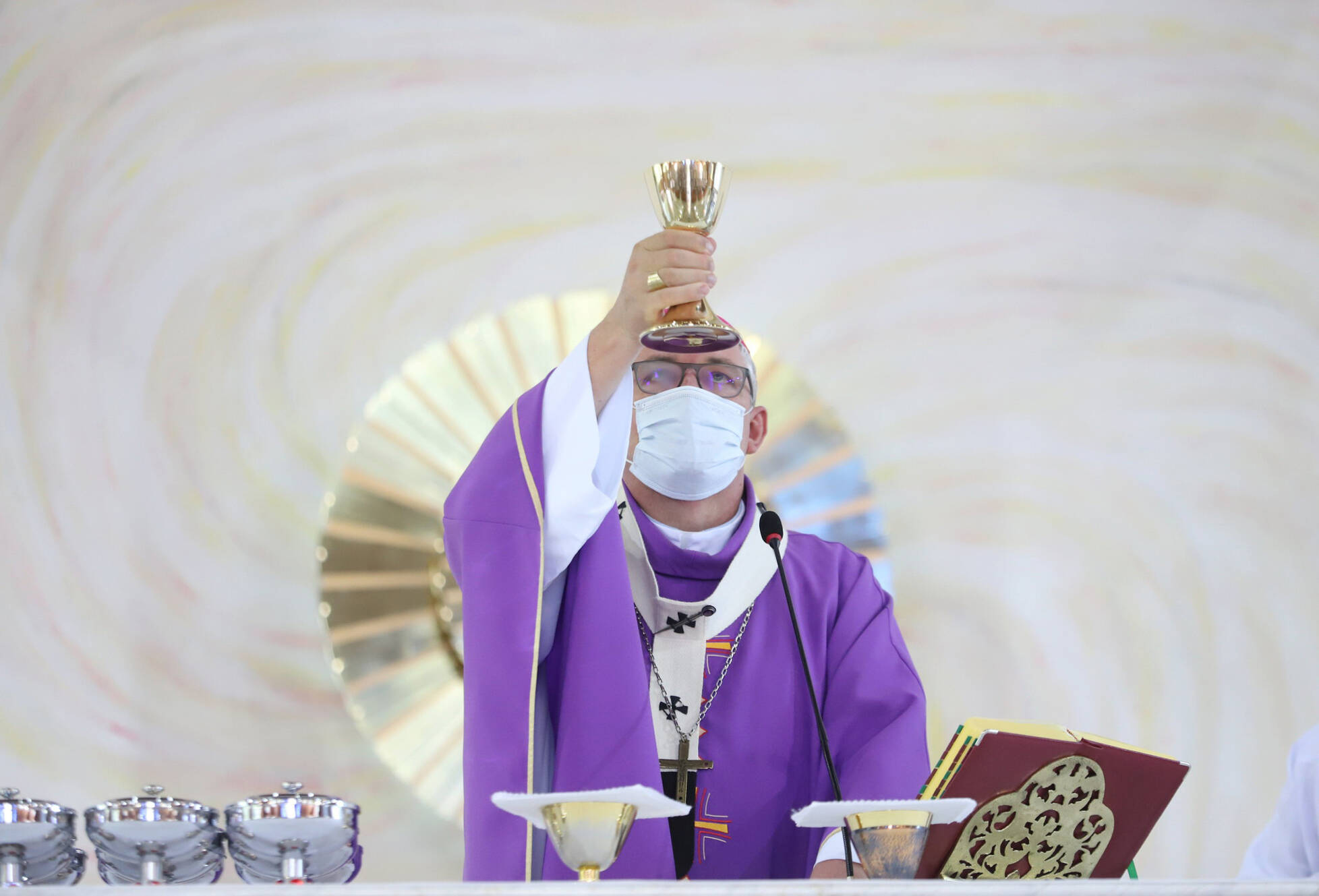 Igreja Católica inicia período da Quaresma nesta quarta-feira (22)