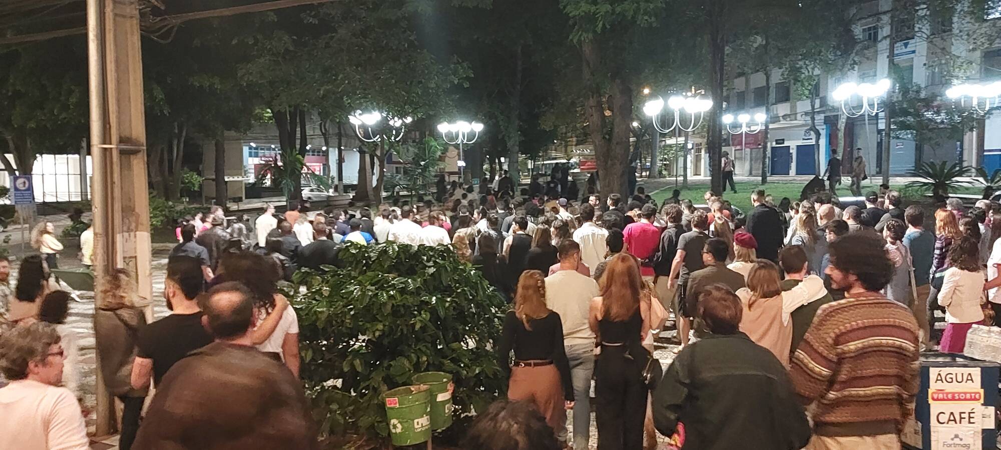 FILO 2023 - Espetáculo começa dentro do teatro e termina fora