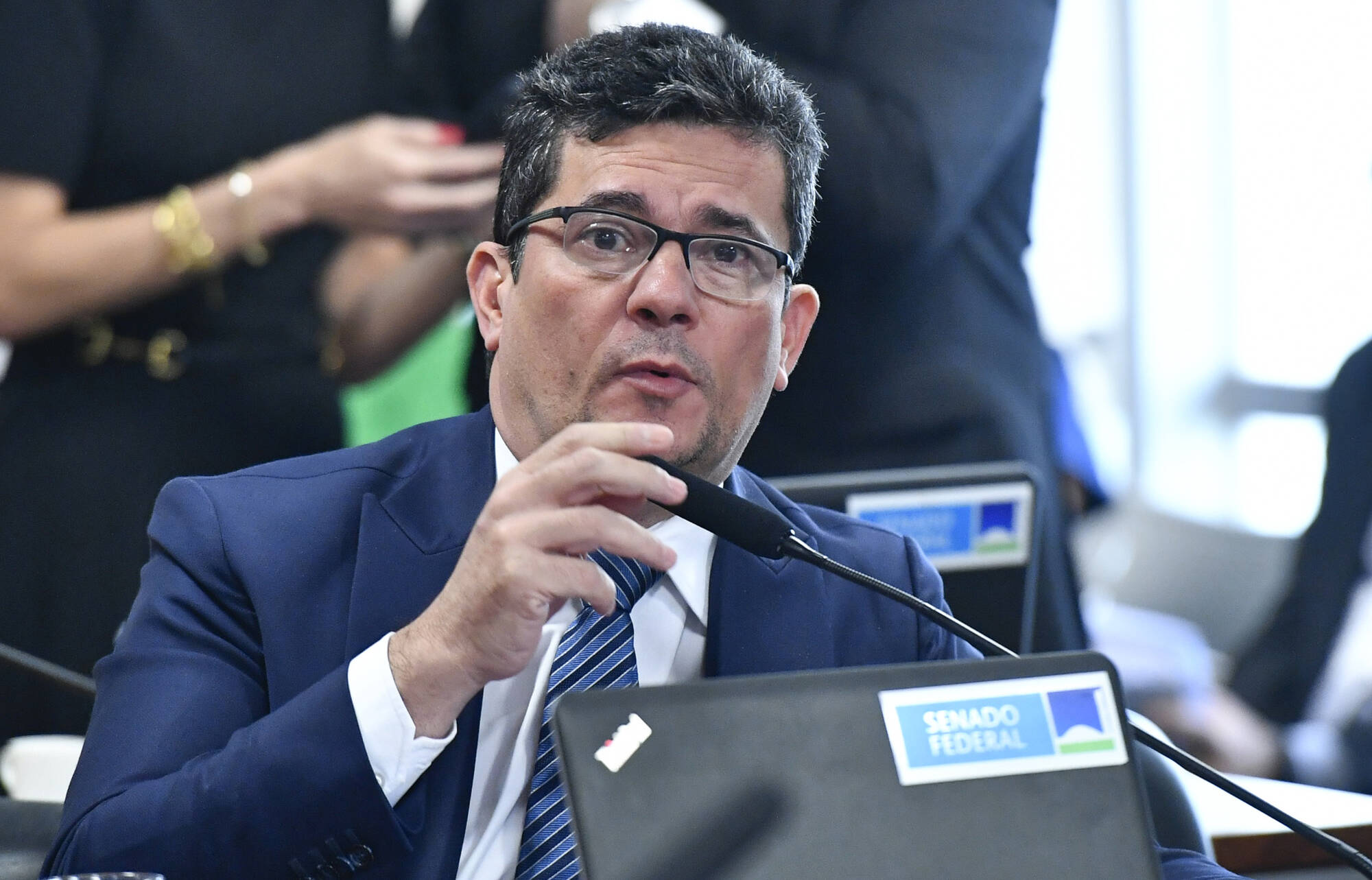 Moro depõe a juiz, mas se recusa a responder a PL e PT Moro depõe a juiz, mas se recusa a responder a PL e PT