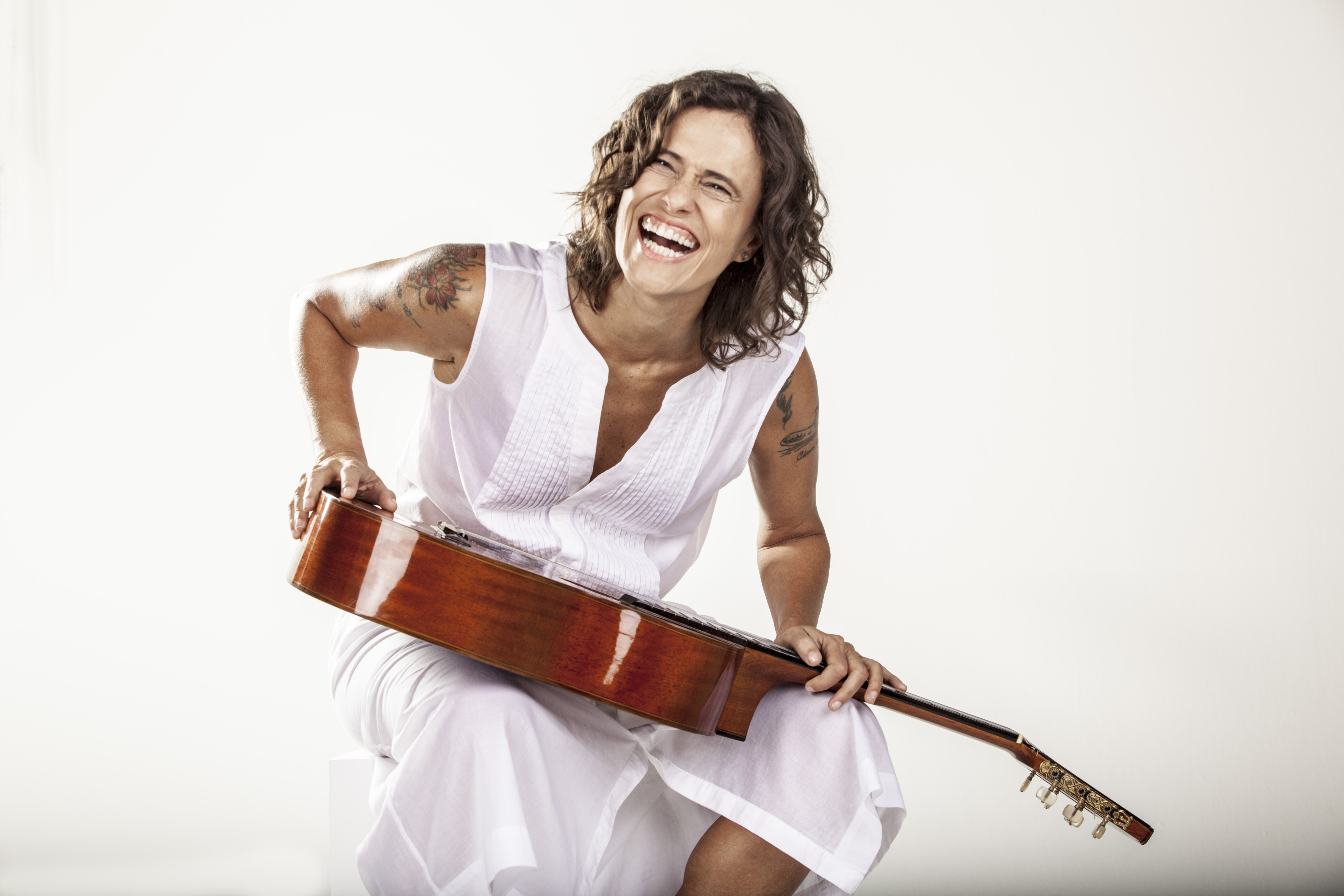 Zélia Duncan comemora 40 anos de trajetória artística